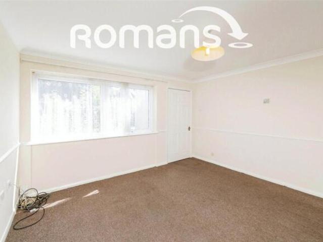 3 bedroom terraced house for sale in Portway Close, Reading, Berkshire, RG1