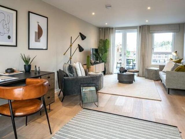 3 Bedroom Terraced House For Sale In Patchway, Bristol