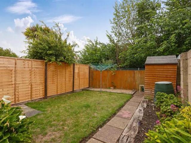 3 bedroom terraced house for sale in Pavilion Road, Worthing, BN14