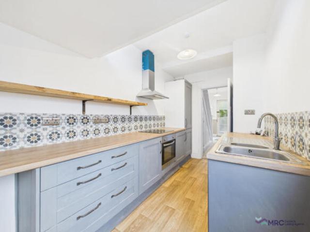 3 bedroom terraced house for sale in Park Avenue West, Hull, HU5