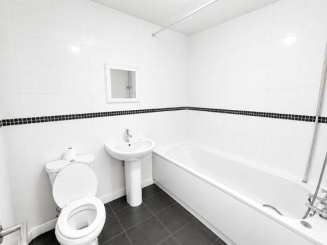 3 bedroom terraced house for sale in Park Road, Westhoughton, BL5