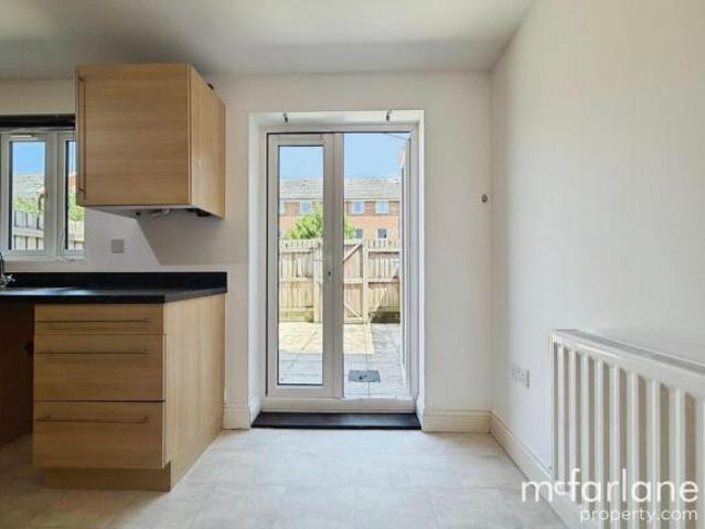 3 bedroom terraced house for sale in Pasteur Drive, Swindon, SN1