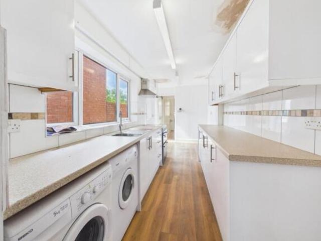 3 bedroom terraced house for sale in Pearl Lane, Vicars Cross, CH3