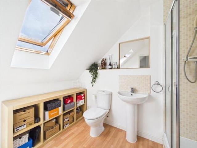 3 bedroom terraced house for sale in Peggs Way, Basingstoke, Hampshire, RG24