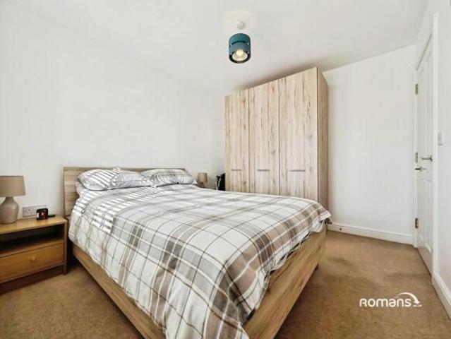 3 bedroom terraced house for sale in Peggs Way, Basingstoke, Hampshire, RG24