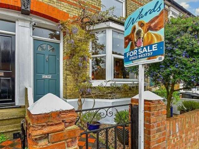 3 Bedroom Terraced House For Sale In Penenden Heath, Maidstone