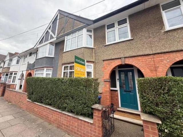 3 bedroom terraced house for sale in Penrhyn Road, Far Cotton, Northampton NN4