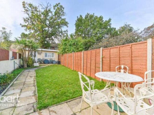 3 bedroom terraced house for sale in Penrith Road, Thornton Heath, CR7