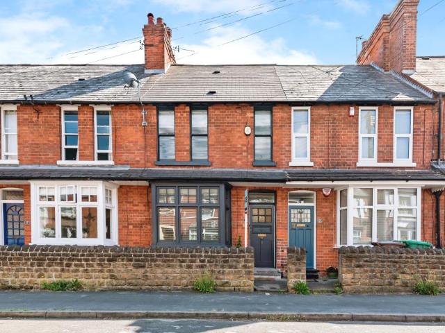 3 bedroom terraced house for sale in Percival Road, Nottingham, NG5