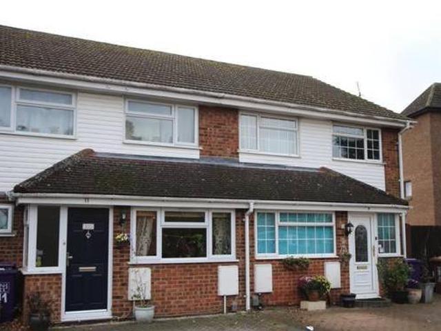 3 bedroom terraced house for sale in Pinnocks Close Baldock SG7