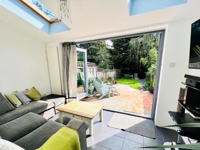 3 Bedroom Terraced House For Sale In Plumstead, London