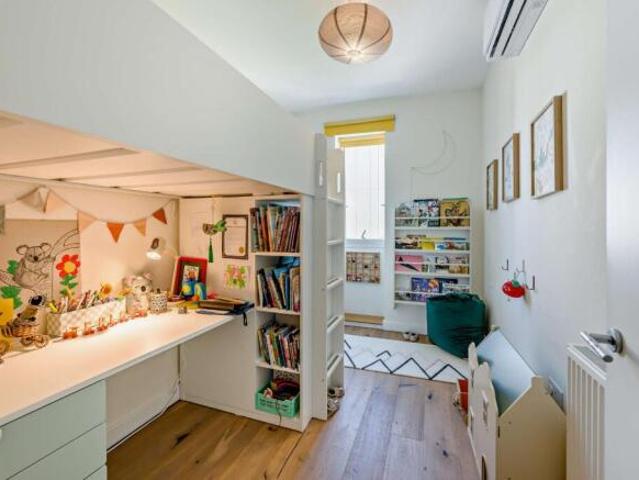 3 bedroom terraced house for sale in Plantation Avenue, Trumpington, Cambridge, CB2