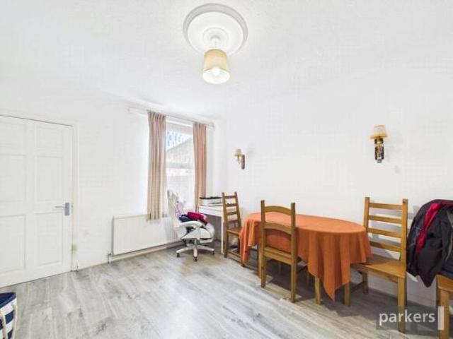 3 bedroom terraced house for sale in Prince of Wales Avenue, Reading, Berkshire, RG30