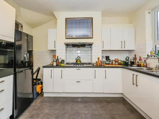 3 bedroom terraced house for sale in Promenade, Nottingham, NG3