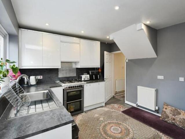 3 bedroom terraced house for sale in Queen Elizabeth Road, Lincoln, LN1