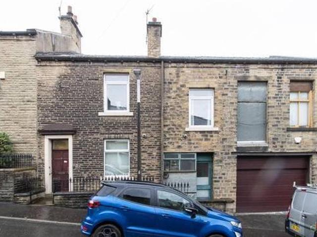 3 bedroom terraced house for sale in Queen Street Greetland Halifax HX4