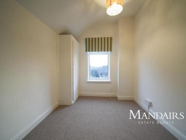 3 bedroom terraced house for sale in Queens Road, Fletton, Peterborough, PE2