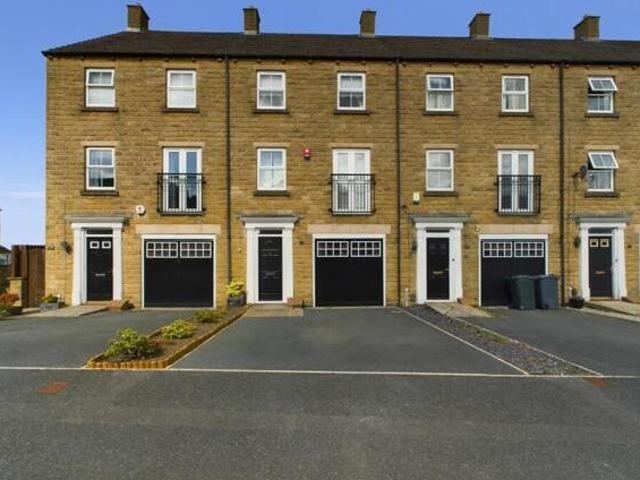 3 Bedroom Terraced House For Sale In Queensbury