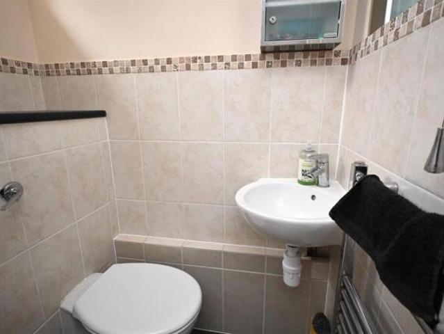 3 bedroom terraced house for sale in Quilter Road, Basingstoke, RG22