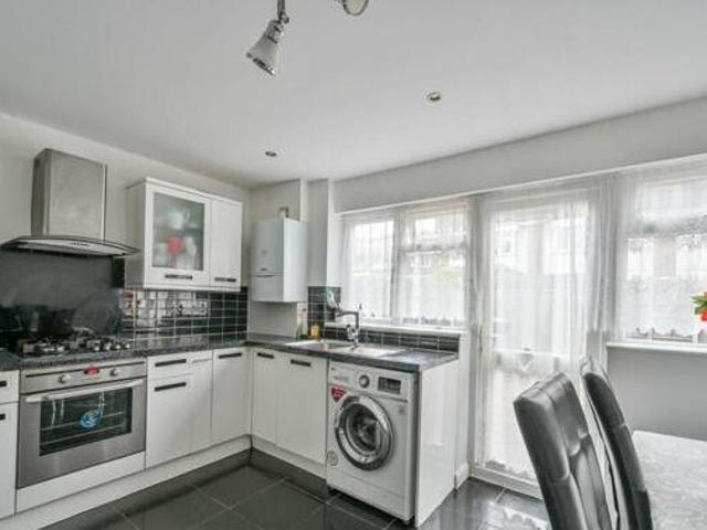 3 Bedroom Terraced House For Sale In Royal Docks, London