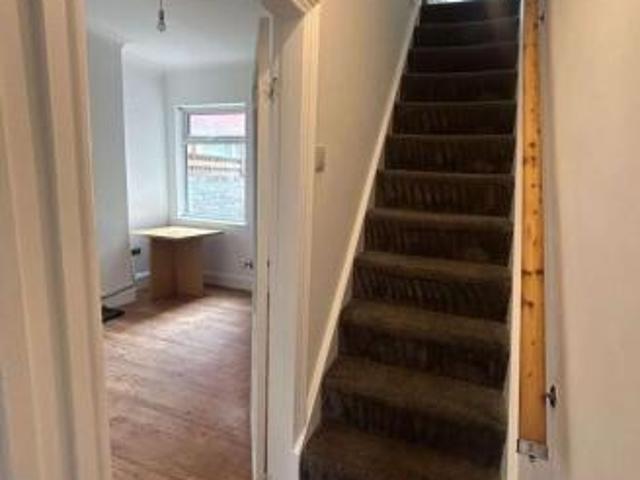 3 bedroom terraced house for sale in Royston Avenue, Doncaster, DN5 9RB, DN5