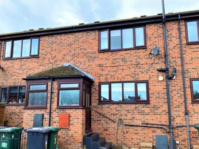 3 Bedroom Terraced House For Sale In Roberttown, Liversedge