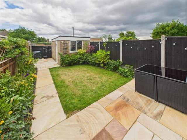 3 bedroom terraced house for sale in Robin Way, Chelmsford, CM2