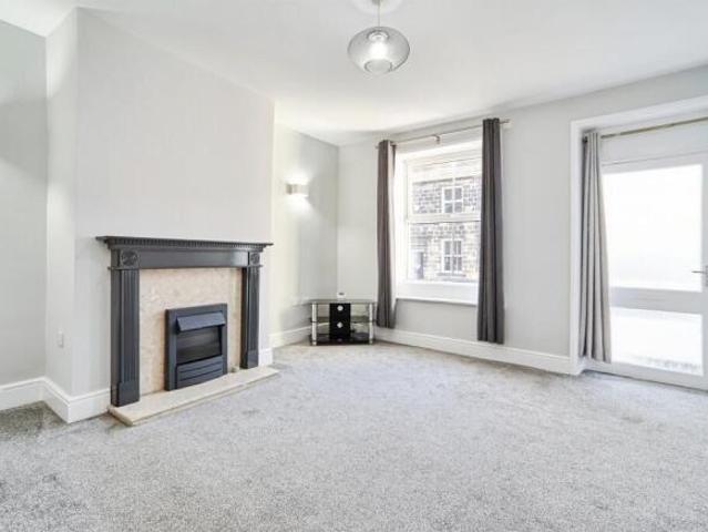 3 bedroom terraced house for sale in Rockfield Terrace, Yeadon, Leeds, LS19