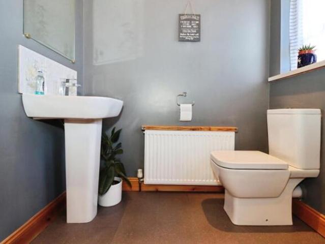 3 bedroom terraced house for sale in Rodway Road, Mangotsfield, Bristol, BS16