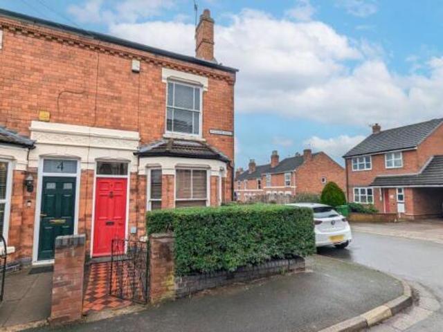 3 bedroom terraced house for sale in Rogers Hill, Worcester, WR3
