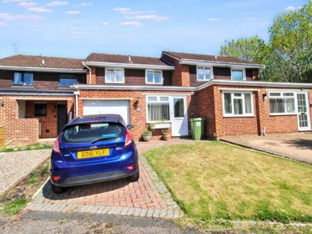 3 bedroom terraced house for sale in Roman Hackle Avenue, Cheltenham, GL50 4ST, GL50