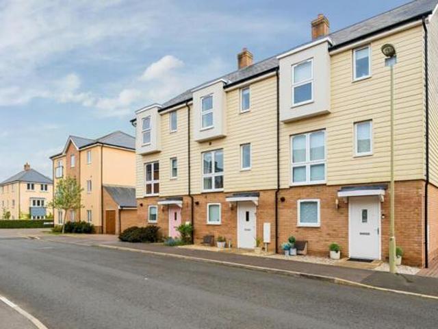 3 Bedroom Terraced House For Sale In Romsey, Hampshire
