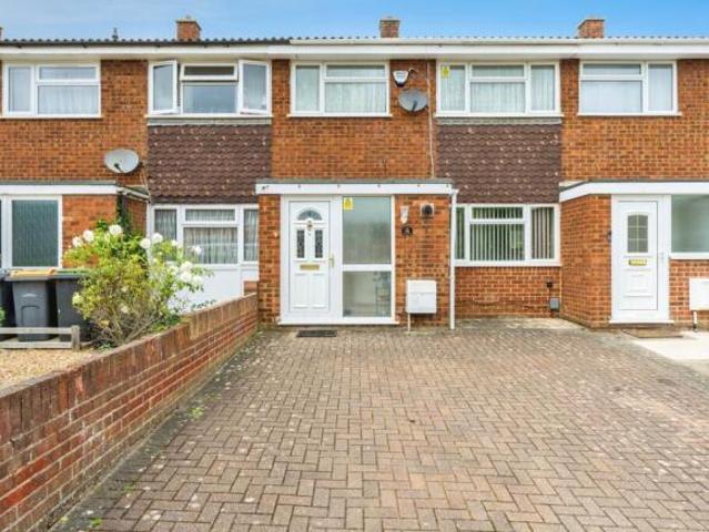 3 bedroom terraced house for sale in Rosedale Way, Kempston, Bedford, Bedfordshire, MK42