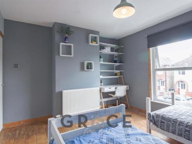3 bedroom terraced house for sale in Rosehill Road, Ipswich, IP3