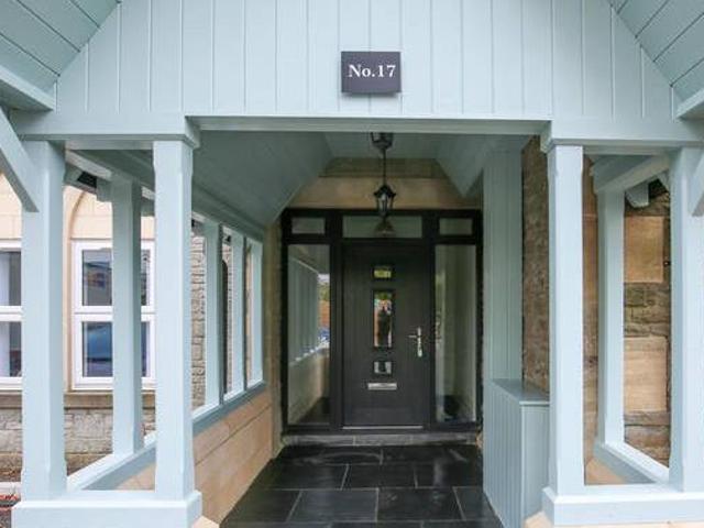 3 bedroom terraced house for sale in Ravenscroft House Trowbridge BA14