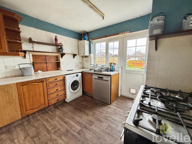 3 bedroom terraced house for sale in Ravensmoor Close, North Hykeham, LN6