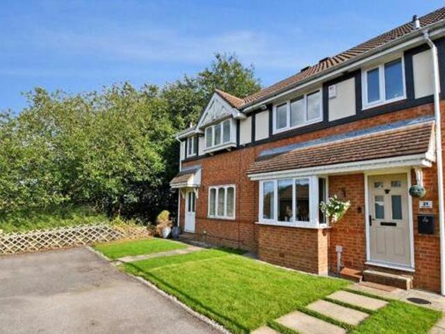 3 Bedroom Terraced House For Sale In Rawdon