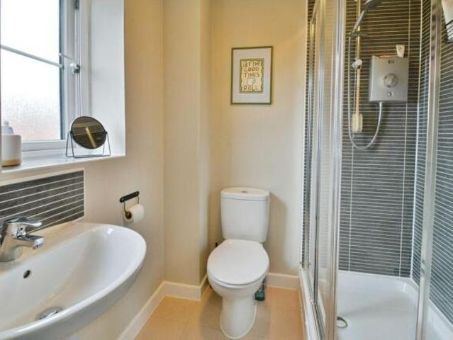 3 bedroom terraced house for sale in Ray Close, Purton, Wiltshire, SN5