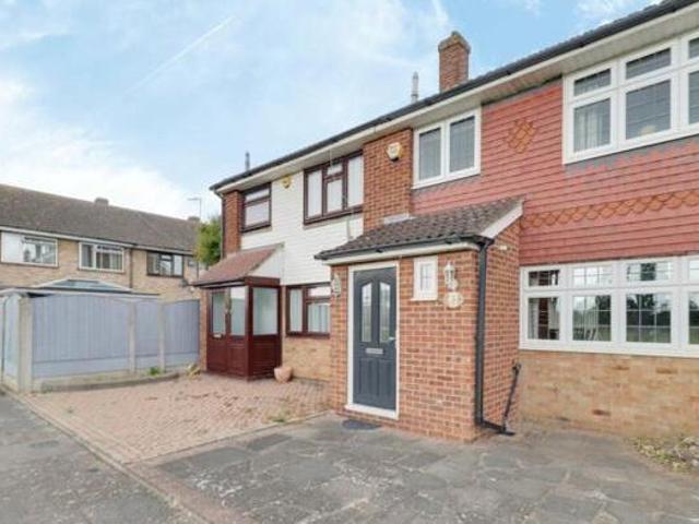 3 Bedroom Terraced House For Sale In Rainham