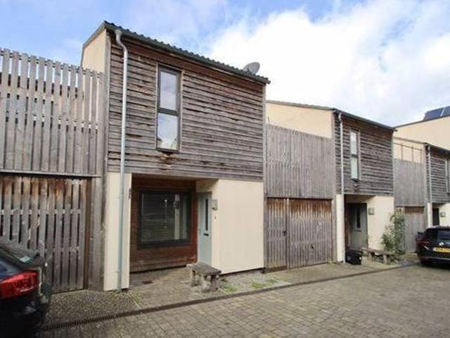 3 bedroom terraced house for sale in Rambler Court Street BA16