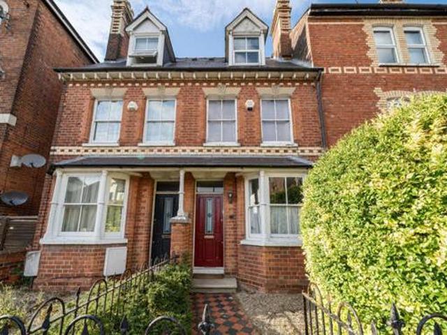 3 Bedroom Terraced House For Sale In Reading, Berkshire