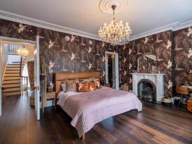 3 bedroom terraced house for sale in Regents Park Road, Primrose Hill, London, NW1