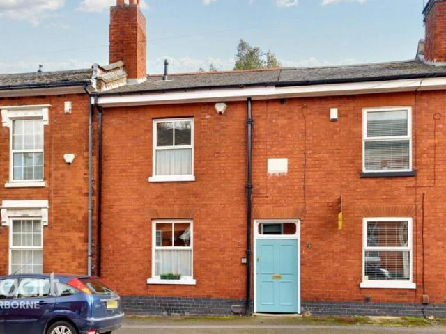 3 bedroom terraced house for sale in Reservoir Retreat, Edgbas.