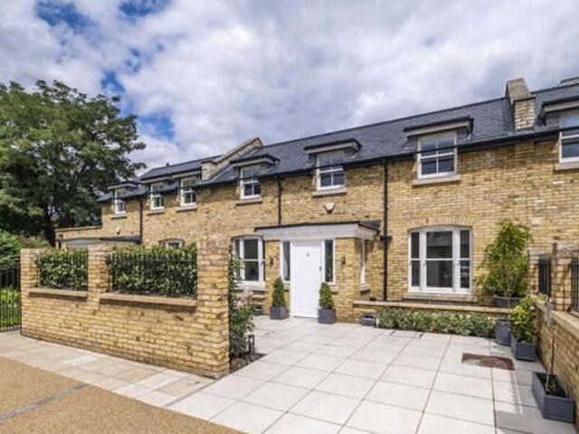 3 Bedroom Terraced House For Sale In Richmond