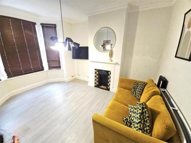 3 bedroom terraced house for sale in Richmond Street, Southend on sea, SS2