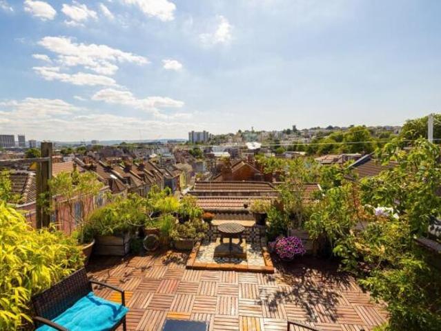 3 bedroom terraced house for sale in Richmond Road, Montpelier, BS6