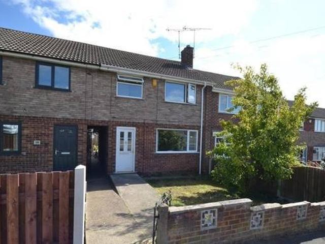 3 bedroom terraced house for sale in Richards Way Rawmarsh S62