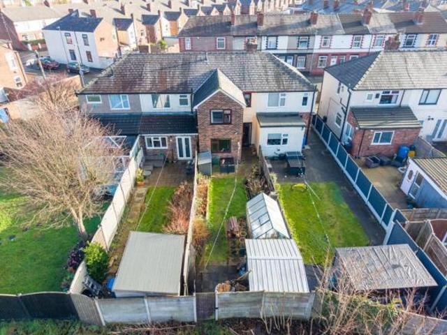 3 bedroom terraced house for sale in Ridgway Street, Warrington, WA2