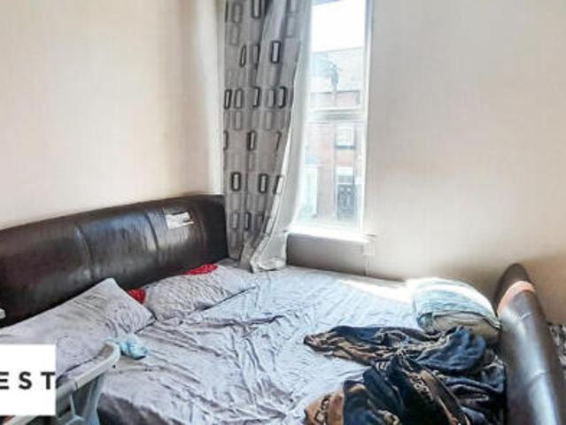 3 bedroom terraced house for sale in Rutland Avenue, Leicester, LE2