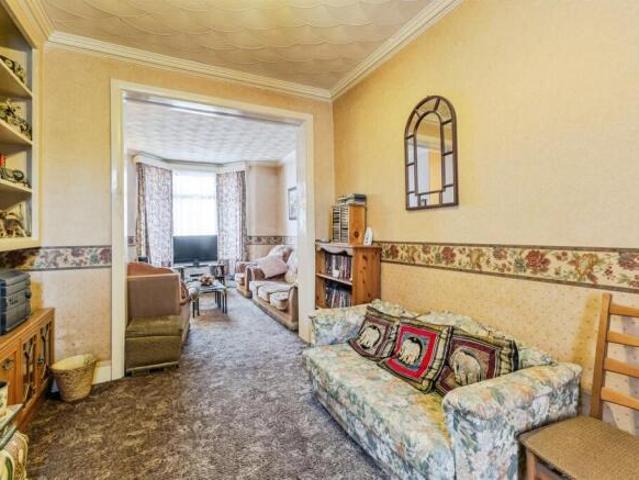 3 bedroom terraced house for sale in Ruskin Road, Northampton, NN2